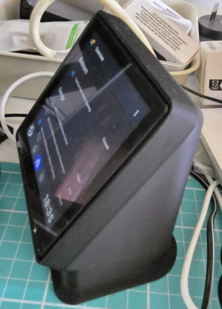 Shelly display as table-top desktop (3D prints) – Abu's Blog!